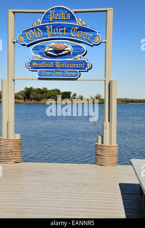 Peck's Old Port Cove Seafood Restaurant and Blue Crab Farm in Ozello ...