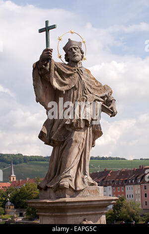 St. Kilian Statue on the Alte Mainbrücke, Würzburg with Marienberg ...