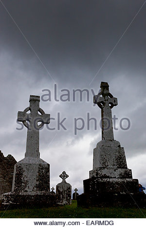 High Crosses, 9th century Celtic Crosses, Clonmacnoise Stock Photo - Alamy