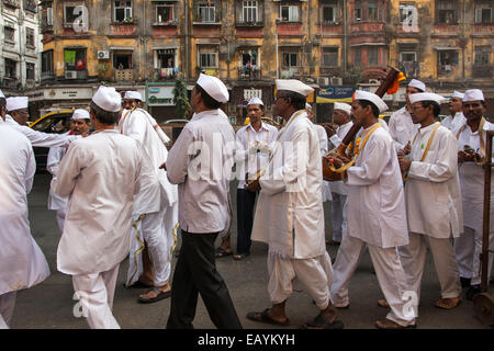 Warkari gathering in Mumbai, India Stock Photo - Alamy