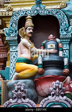 Markandeya embracing Lord Shiva Stock Photo - Alamy