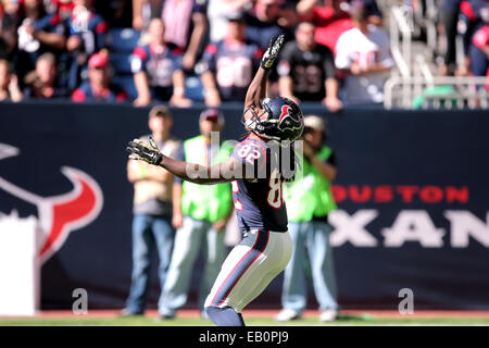 Cincinnati Bengals wide receiver Ke'Shawn Williams (12) attempts to ...