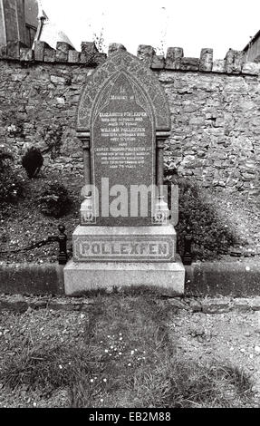 THE POLLEXFEN FAMILY TOMB, SLIGO, IRELAND. THE POLLEXFEN WERE RELATIVES ...