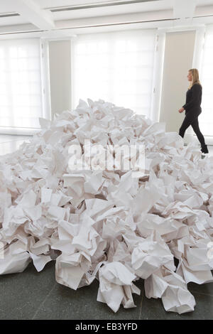 German artist Reiner Ruthenbeck's first exhibition at the Serpentine ...