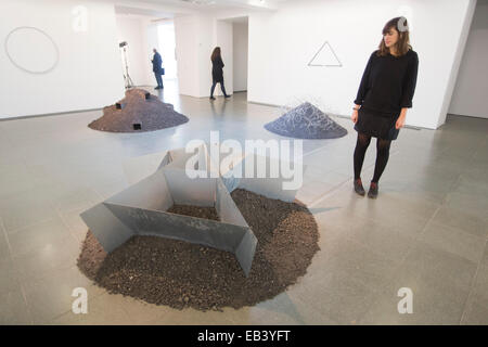 German artist Reiner Ruthenbeck's first exhibition at the Serpentine ...