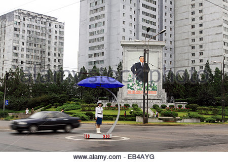 Pyongyang, North Korea, cars at a traffic light Stock Photo - Alamy