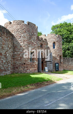 . Beeston Castle, Cheshire Beeston Castle, Cheshire Stock Photo - Alamy