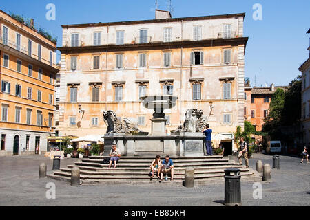 Santa Maria in Trastevere square, Rome Stock Photo - Alamy
