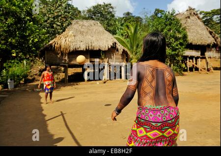 Young girl. Embera Indian Village. Chagres National Park. Panama Stock ...