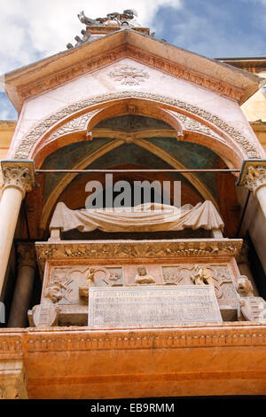 Scaliger Tombs - Gothic tombstones of three members of the genus ...
