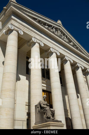 The exterior of the New Haven County Courthouse, in downtown New Haven ...