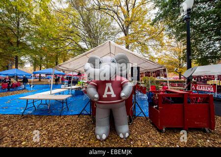 Tuscaloosa, Alabama, USA. 29th Nov, 2014. Tailgating on The Quad on the ...