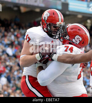 North Carolina State Wolfpack fullback Logan Winkles (44) warms up ...