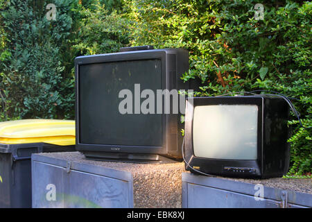 Collection of old TV sets Stock Photo - Alamy