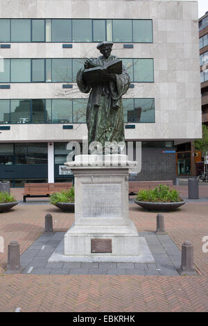Statue of Erasmus in Rotterdam Stock Photo - Alamy