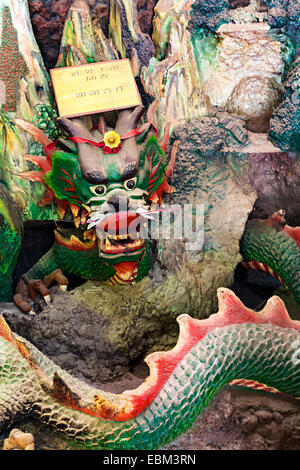 Chinese temple in Miri, Sarawak, Malaysia Stock Photo - Alamy