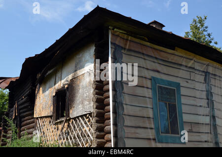 Detail of a wooden isba in Suzdal, Russia Stock Photo - Alamy