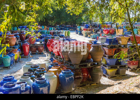 Pots and pottery at Pottery Express on the Gulf Coast in Punta Gorda ...