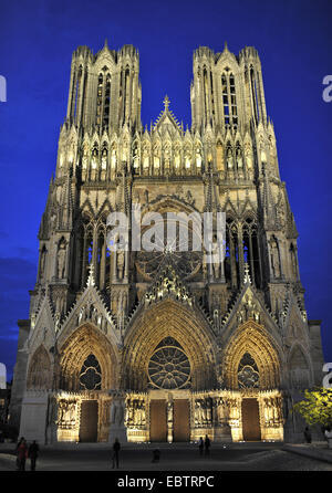 Notre Dame Cathedral of Reims, side aisle, Via Francigena, department ...