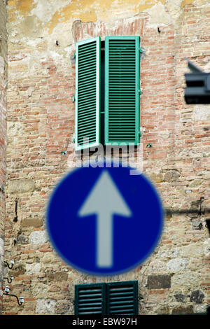 Italian street sign for one way senso unico Stock Photo - Alamy