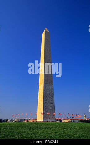 USA. Washington DC. Needle Tower geometrical steel sculpture by Kenneth ...