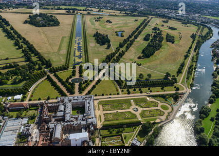 Aerial view of Hampton Court Palace and gardens in Greater London Stock ...