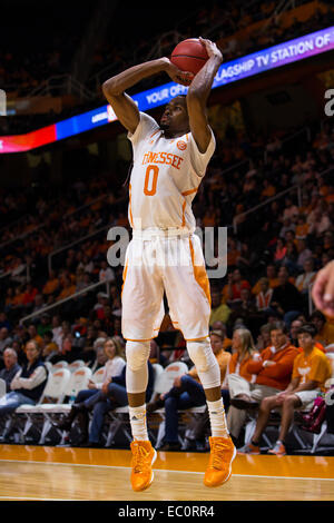 Knoxville, TN., US. 6th Dec, 2014.Robert Hubbs III #3 of the Tennessee ...