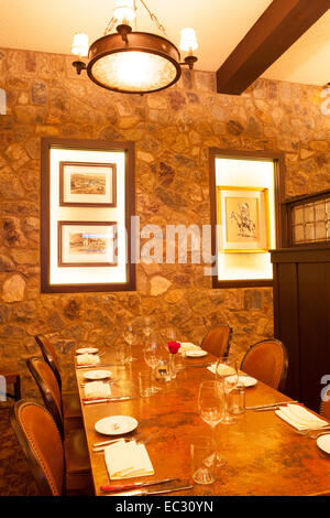 western theme, restaurant interior, Far Western Tavern, Orcutt ...
