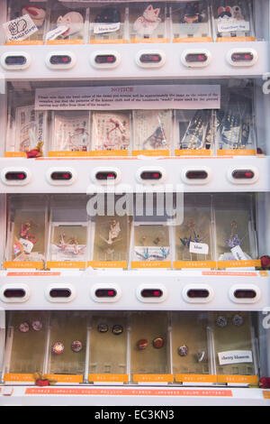 Japanese souvenir vending machine,Shibuya,Tokyo,Japan Stock Photo - Alamy