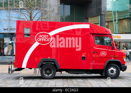 Red Post Office Mercedes Cash in Transit Van Stock Photo - Alamy