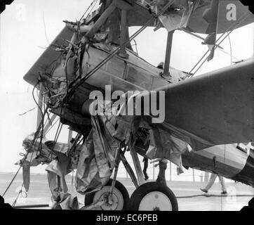 The Vought O2U-2 was a biplane reconnaissance aircraft used by the US ...