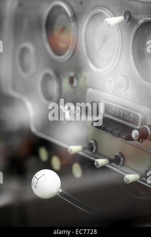 Old automatic speed shifter on a car of the 90s Stock Photo - Alamy