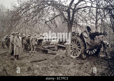 french artillery fire in a battle during World War One Stock Photo - Alamy