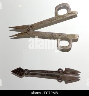 Al-Zahrawi's Surgical Tools for Bone Surgery Stock Photo - Alamy