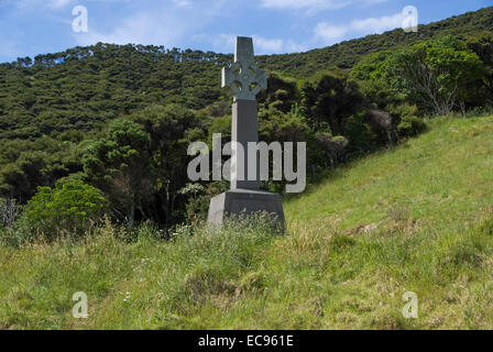Marsden Cross commemorating the first Christian sermon in New Zealand ...