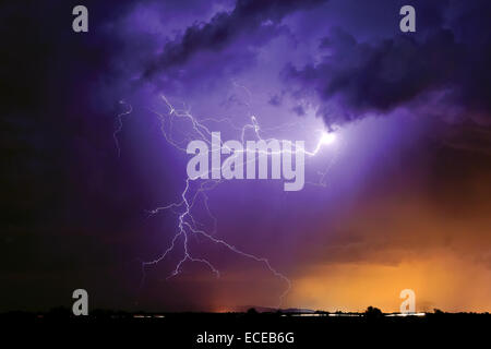 Lightning at night, Arizona, United States Stock Photo - Alamy