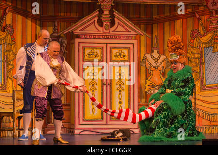 Comedian Tim Vine as Buttons. Dress rehearsal of the pantomime ...