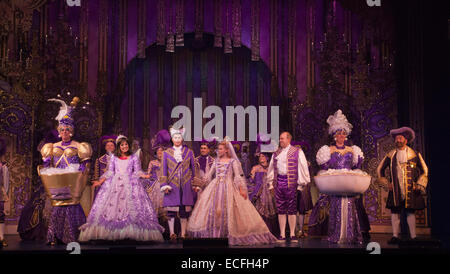 Comedian Tim Vine as Buttons. Dress rehearsal of the pantomime ...