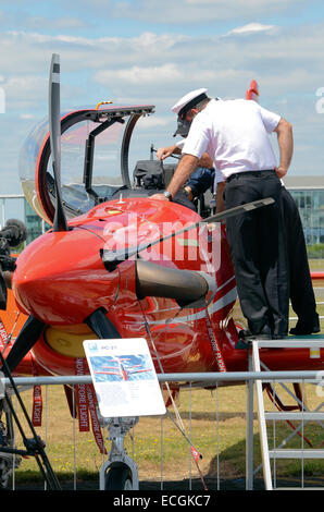 Swiss Pilatus Aircraft PC-21 advanced military trainer HB-HZD arriving ...