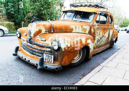 Ford super deluxe 8 V8 old rusty car wreck 1947 classic parked rust rusted pitted unkempt ...
