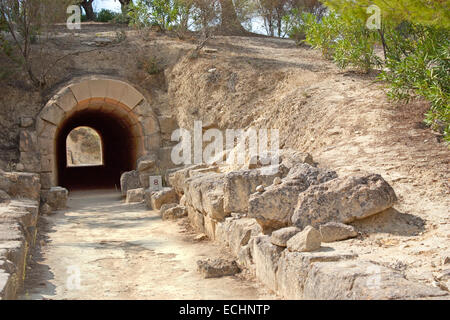 Tunnel (Krypte Esodos) linking the stadium to the Apodyterion (changing ...