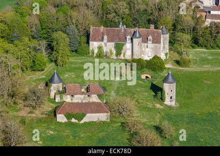 France, Vienne, Persac, la Mothe castle and the village (aerial view ...