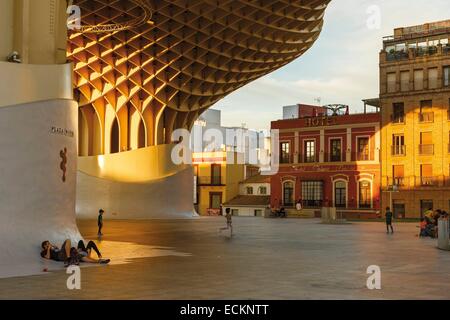 Spain, Andalusia, Seville, modern metal structure in a public square at ...