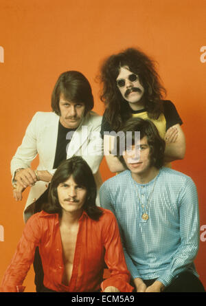 THE MOVE UK pop group with Carl Wayne in 1967. Photo Tony Gale Stock ...