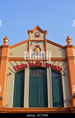 building (arcade) in little india in singapore Stock Photo - Alamy