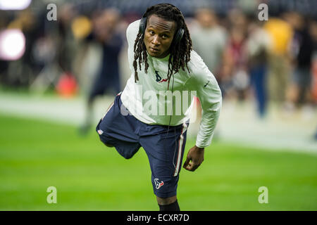 Baltimore Ravens wide receiver DeAndre Hopkins (10) celebrates after ...
