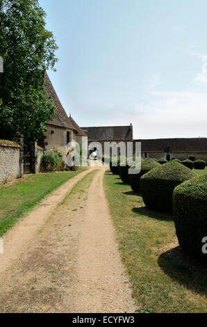 A la découverte du chateau de Boucard, au coeur des vignobles du coeur ...