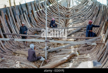 Kuwait April 1967. Kuwaiti Dhow (Boom) under Construction Stock Photo ...