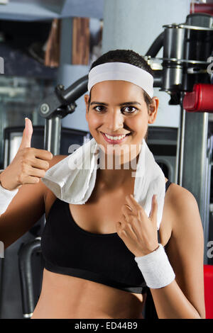 1 indian Sports lady gym Exercising Stock Photo - Alamy