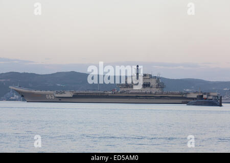 Heavy aircraft-carrying cruiser "Admiral Kuznetsov Stock Photo - Alamy